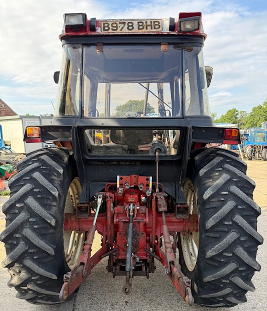 Case 885 Xl Kent Tractors