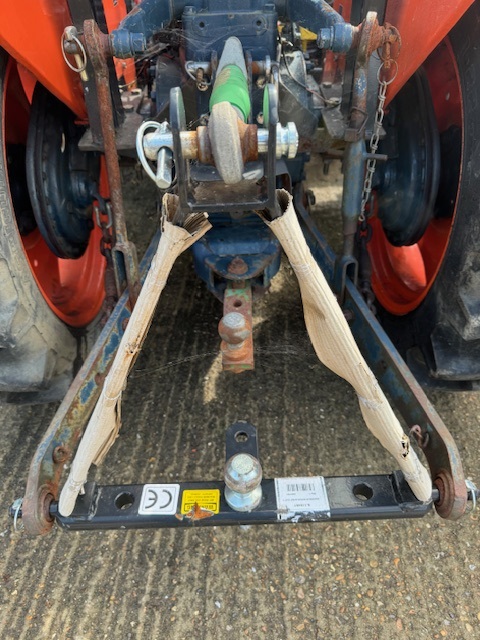 New 3Pt Linkage Hitch – Kent Tractors