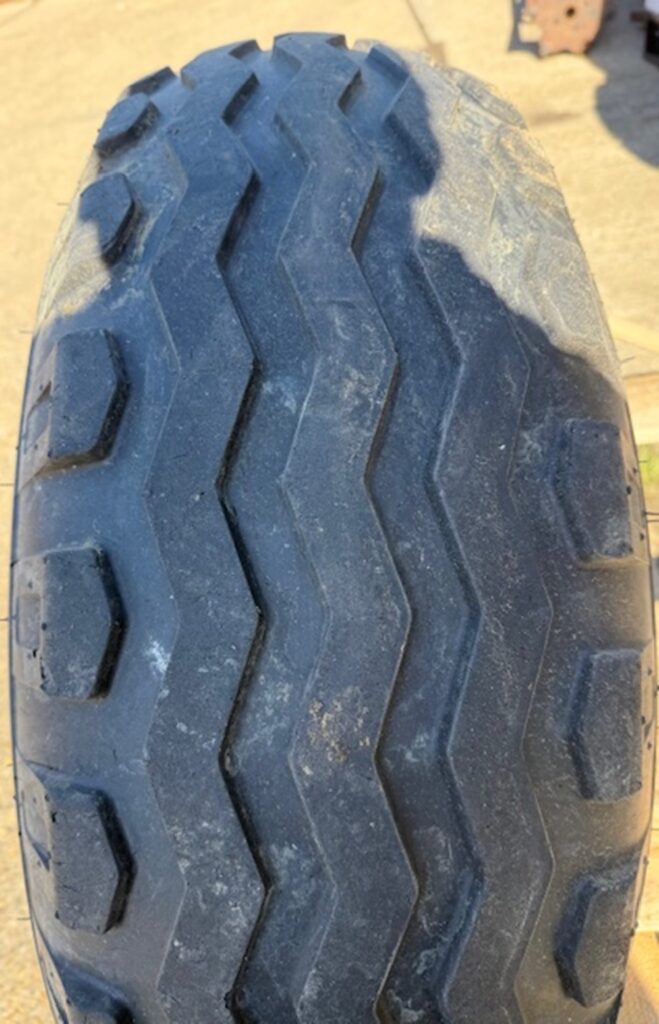 Pair of Trailer Wheels – Kent Tractors